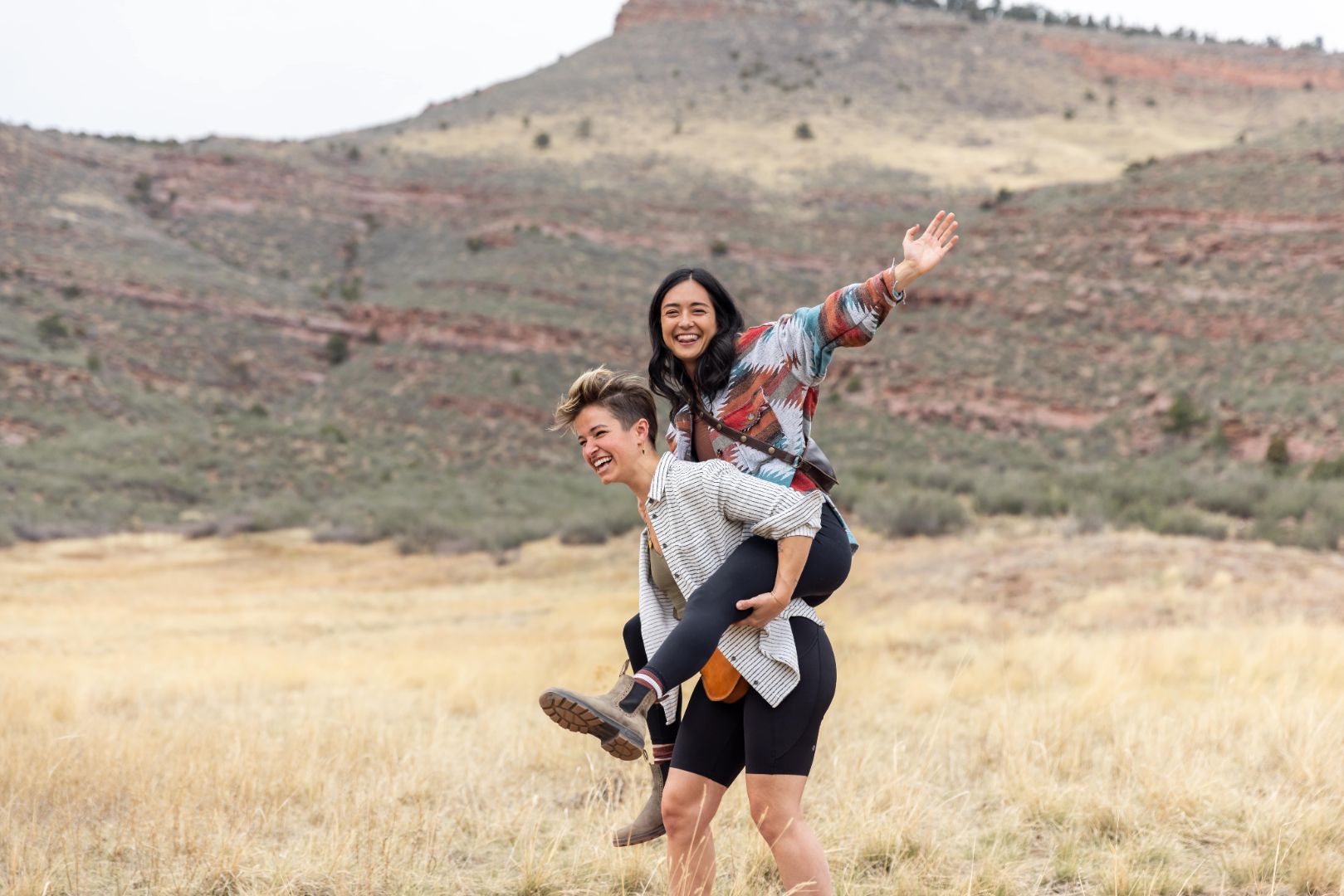 The Best Bag for Summer | Summer Fanny Pack | Lyons Leather Co.