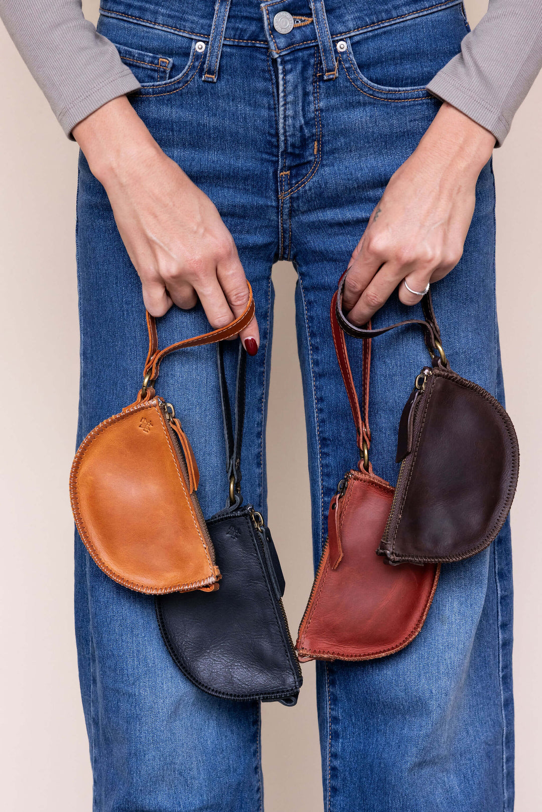 Handcrafted Leather Bags and Wallets | Lyons Leather Co.