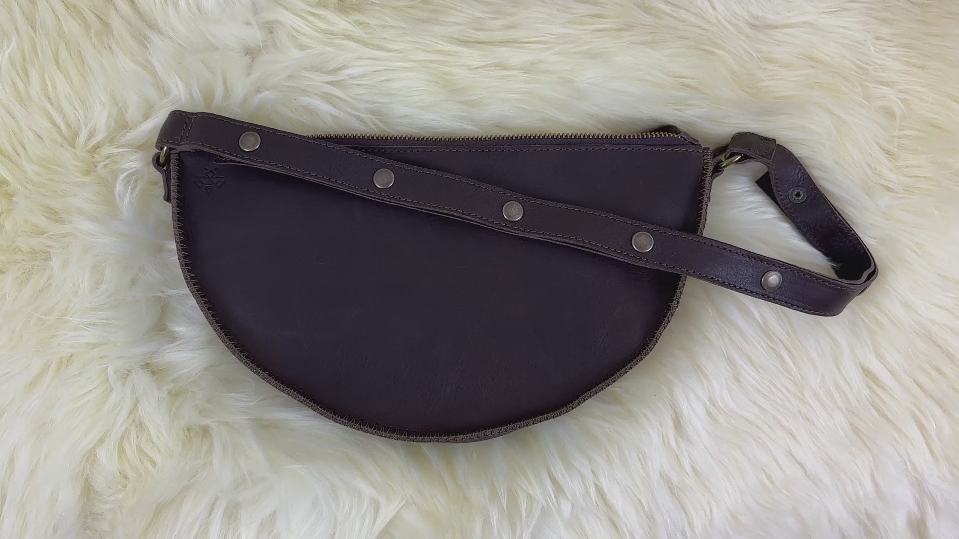 Espresso Biggie Bee | Leather Pouch | Lyons Leather Co.